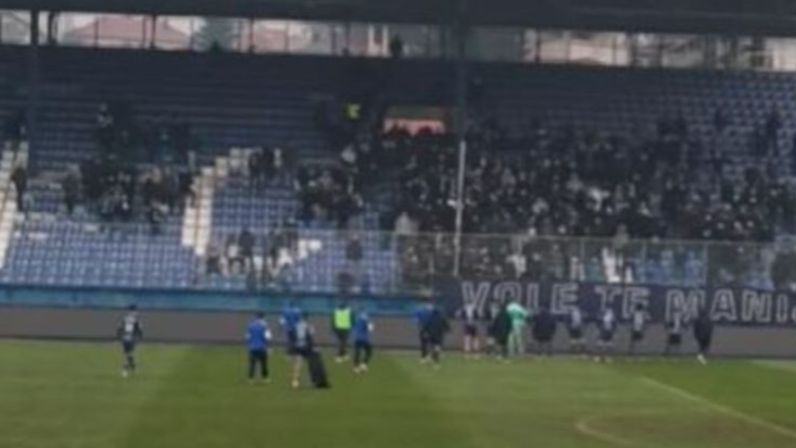 Manijaci postrojili igrače Željezničara, uputili im oštru poruku