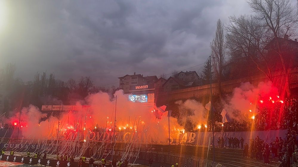 Video / "Gori" Jug: Željini Manijaci priredili bakljadu na sarajevskom ...