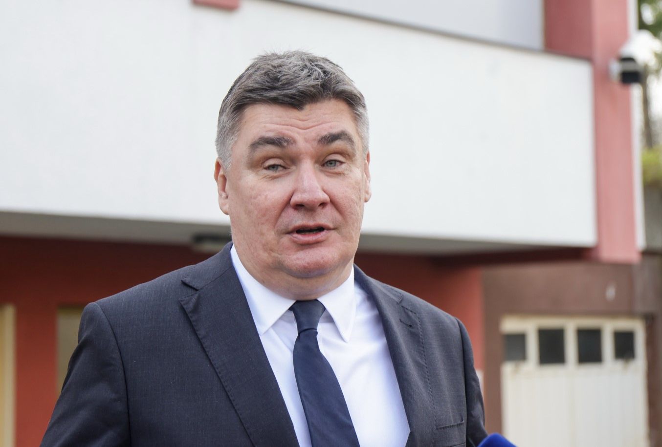 Milanović: Od cajki me bole kosti, ali ne bih ih zabranio, pa pola HDZ ...