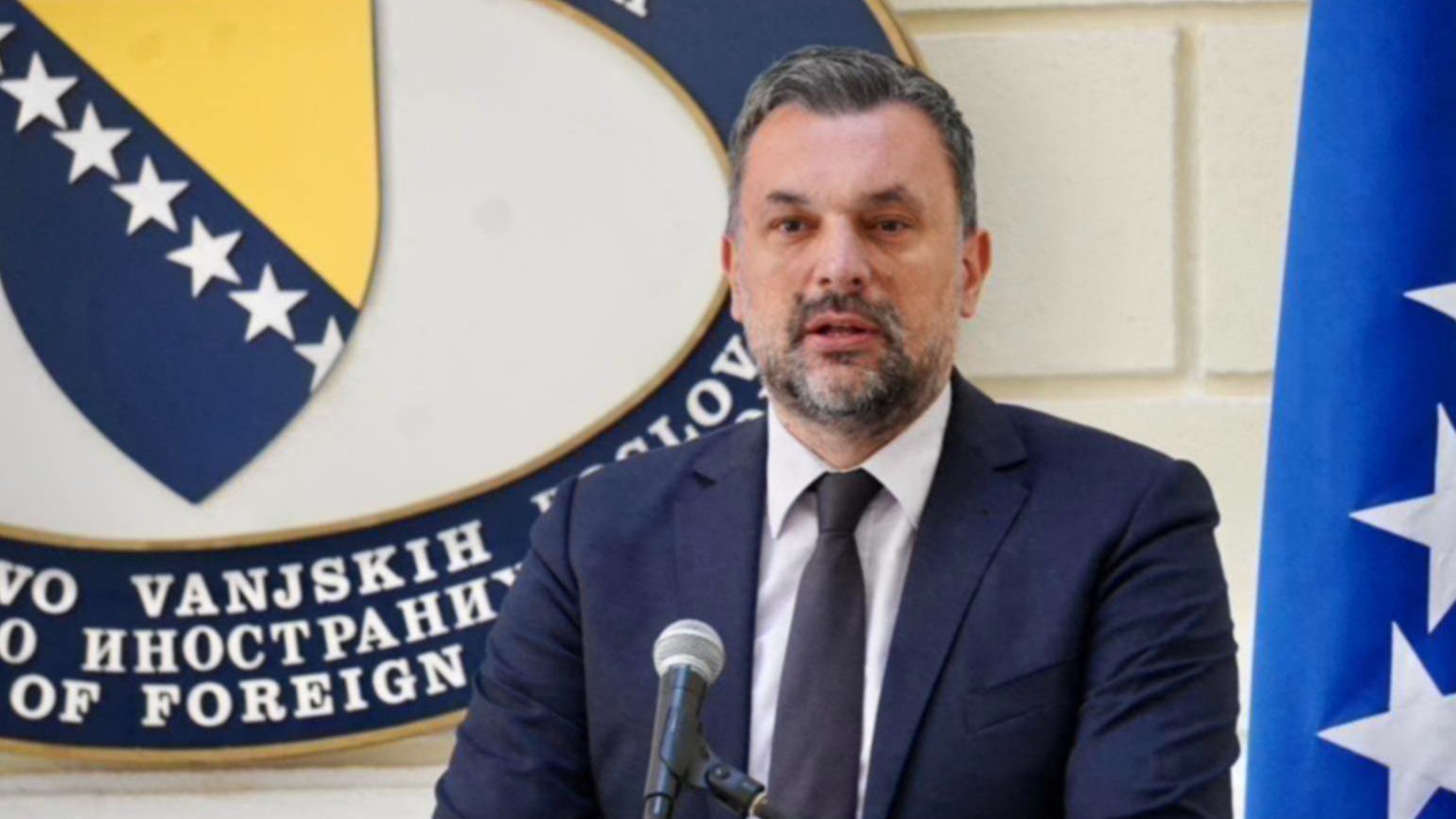 Avion sa Konakovićem i delegacijom MVP nije mogao da sleti u Sarajevo ...