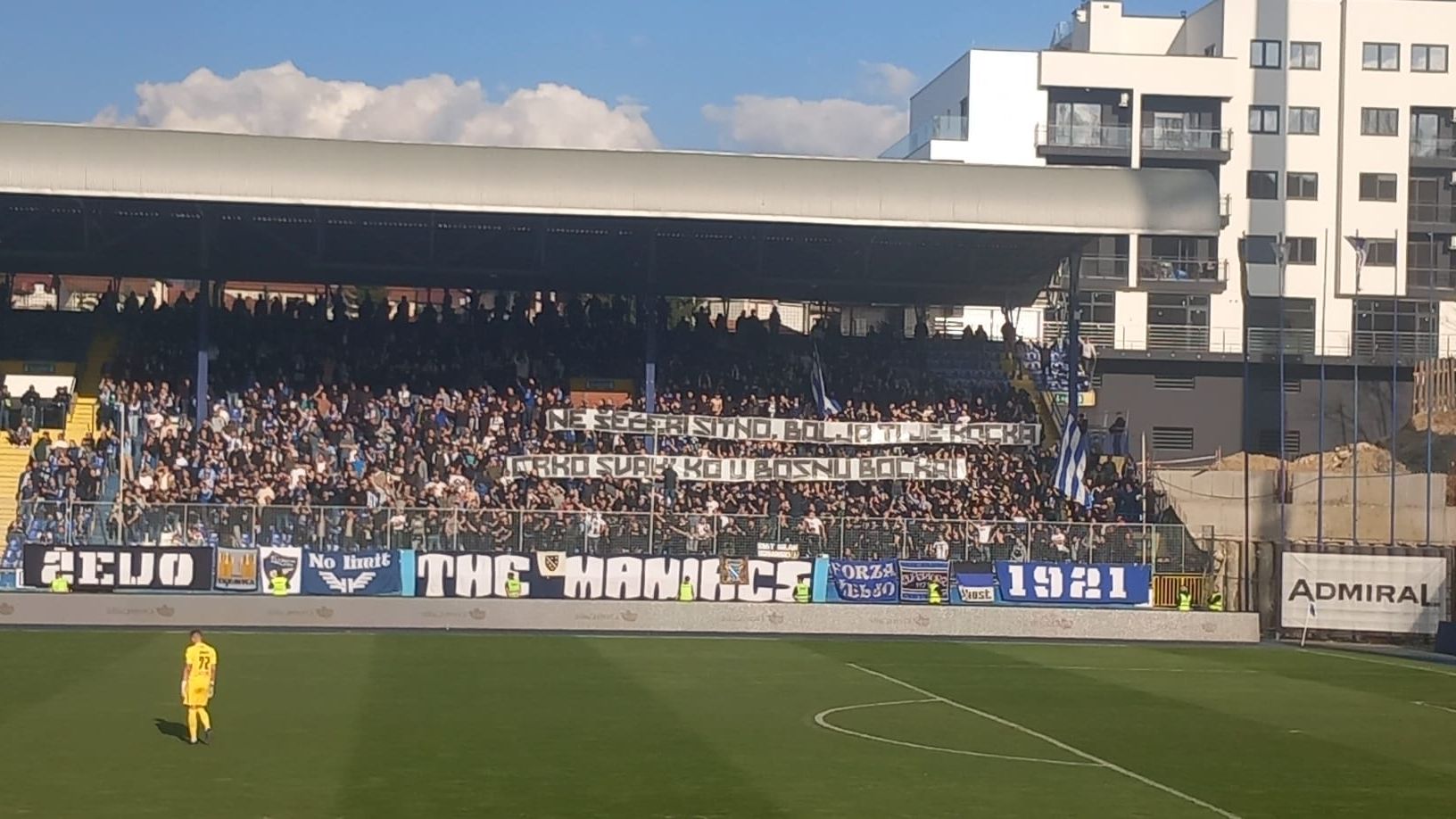 Manijaci poslali poruku s tribine: Crko svak' ko u Bosnu bocka